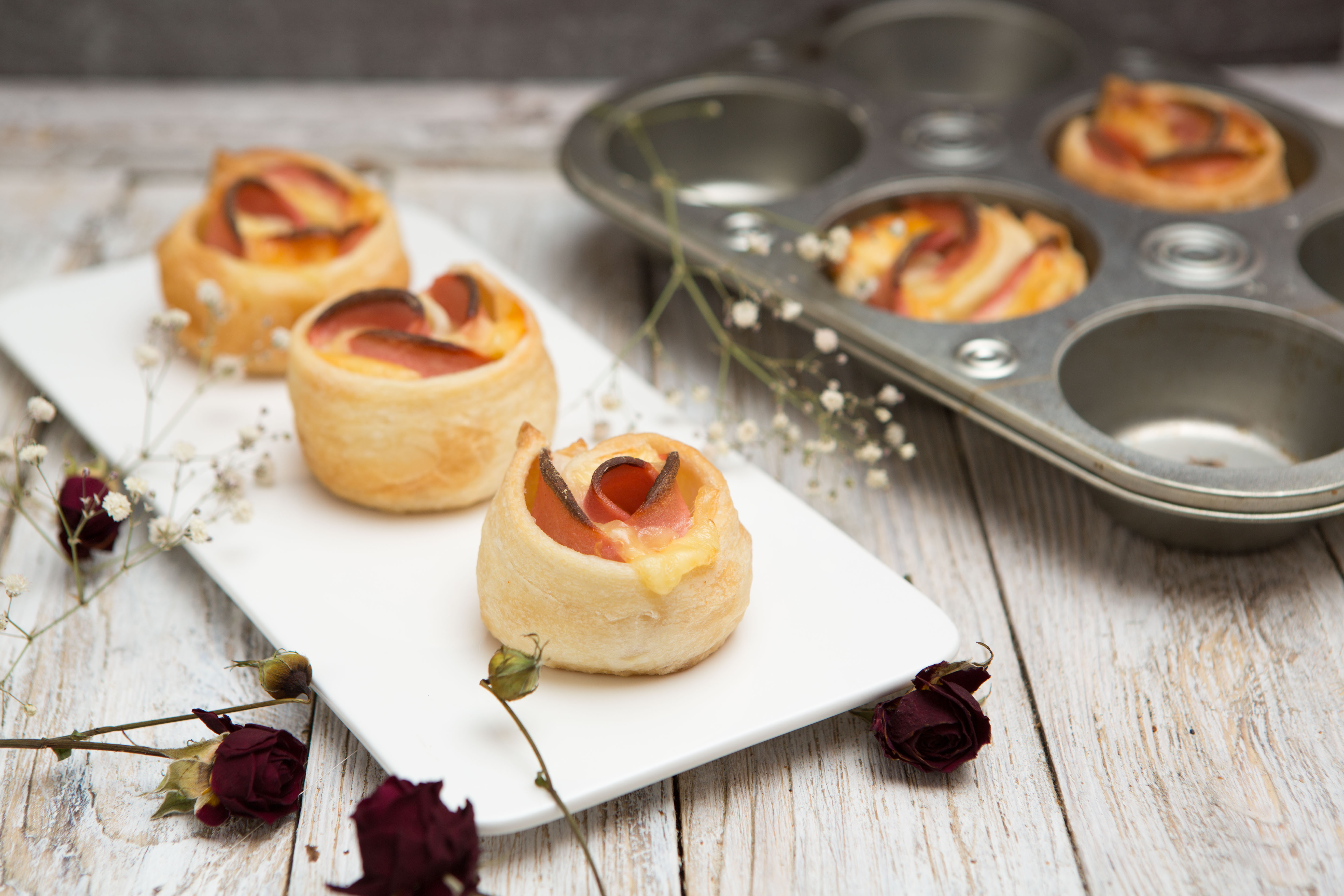 Pishloq va kolbasali «atirgullar» – Zira.uz